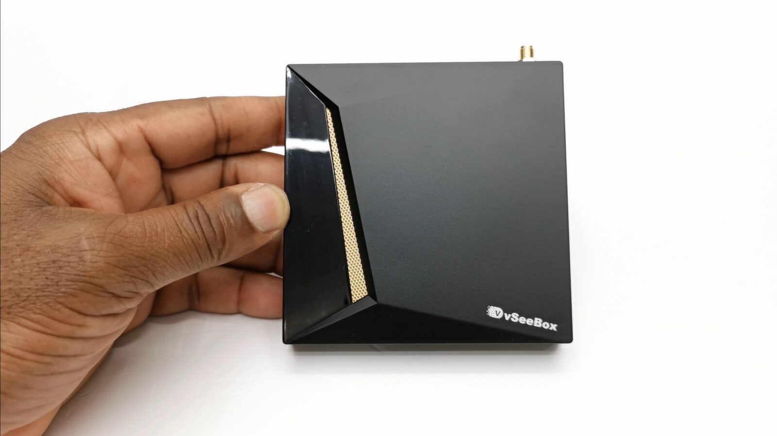 5 Reasons Why You Save Money With The Vseebox V2 Pro in (2023) - TV Box ...