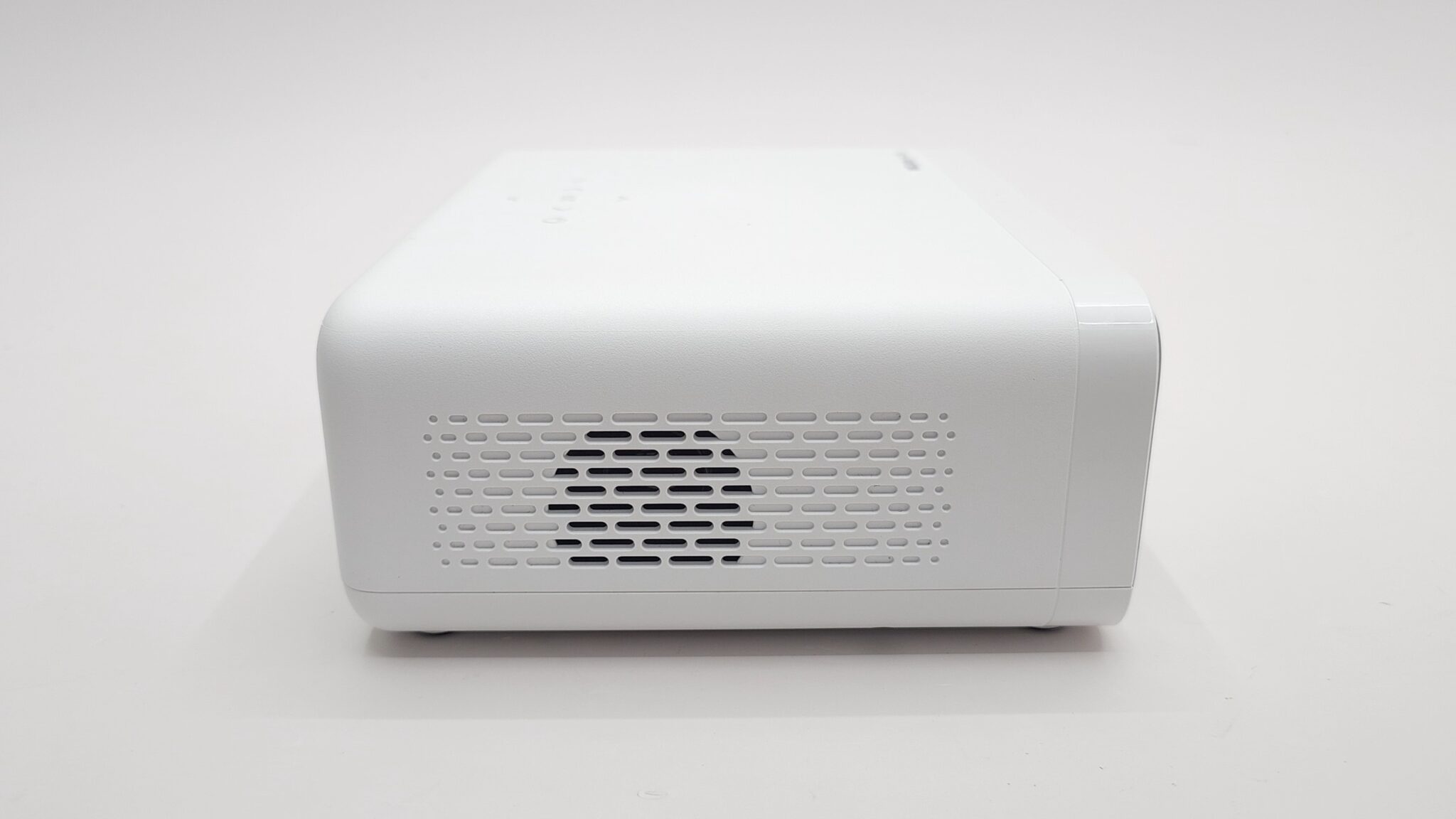 AURZEN EAZZE Series D1 Projector: Best Budget Projector 2024 - TV Box Stop