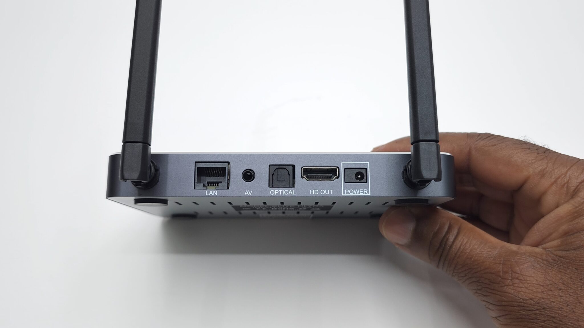 The vSeeBox Elite Ultra TV Box Review – A Streaming Beast - TV Box Stop