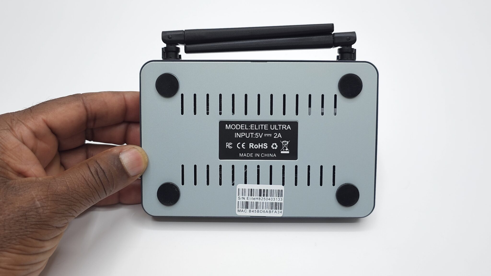 The vSeeBox Elite Ultra TV Box Review – A Streaming Beast - TV Box Stop